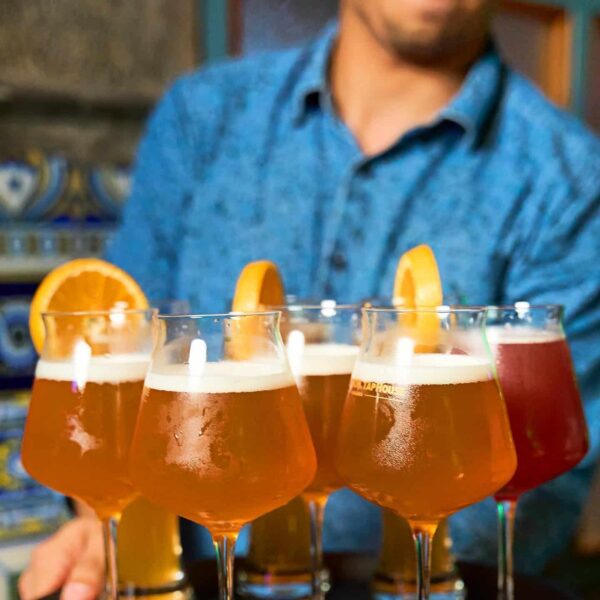 Blue Moon Tap House from Restaurant to Bar! - Panama Casco Viejo