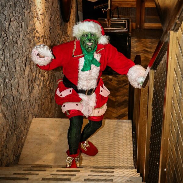 Blue Moon Tap House from Restaurant to Bar! - Panama Casco Viejo