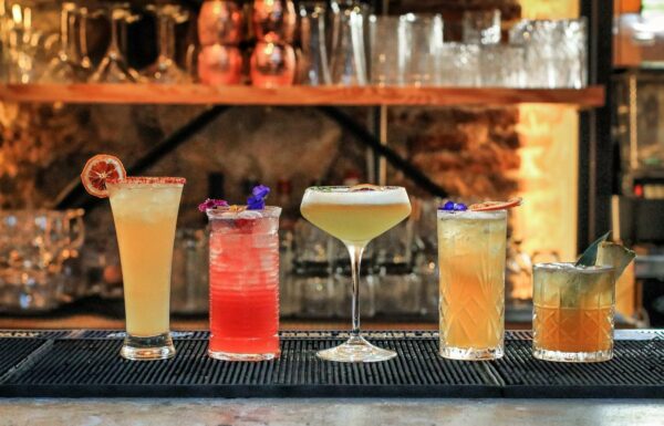 Blue Moon Tap House from Restaurant to Bar! - Panama Casco Viejo