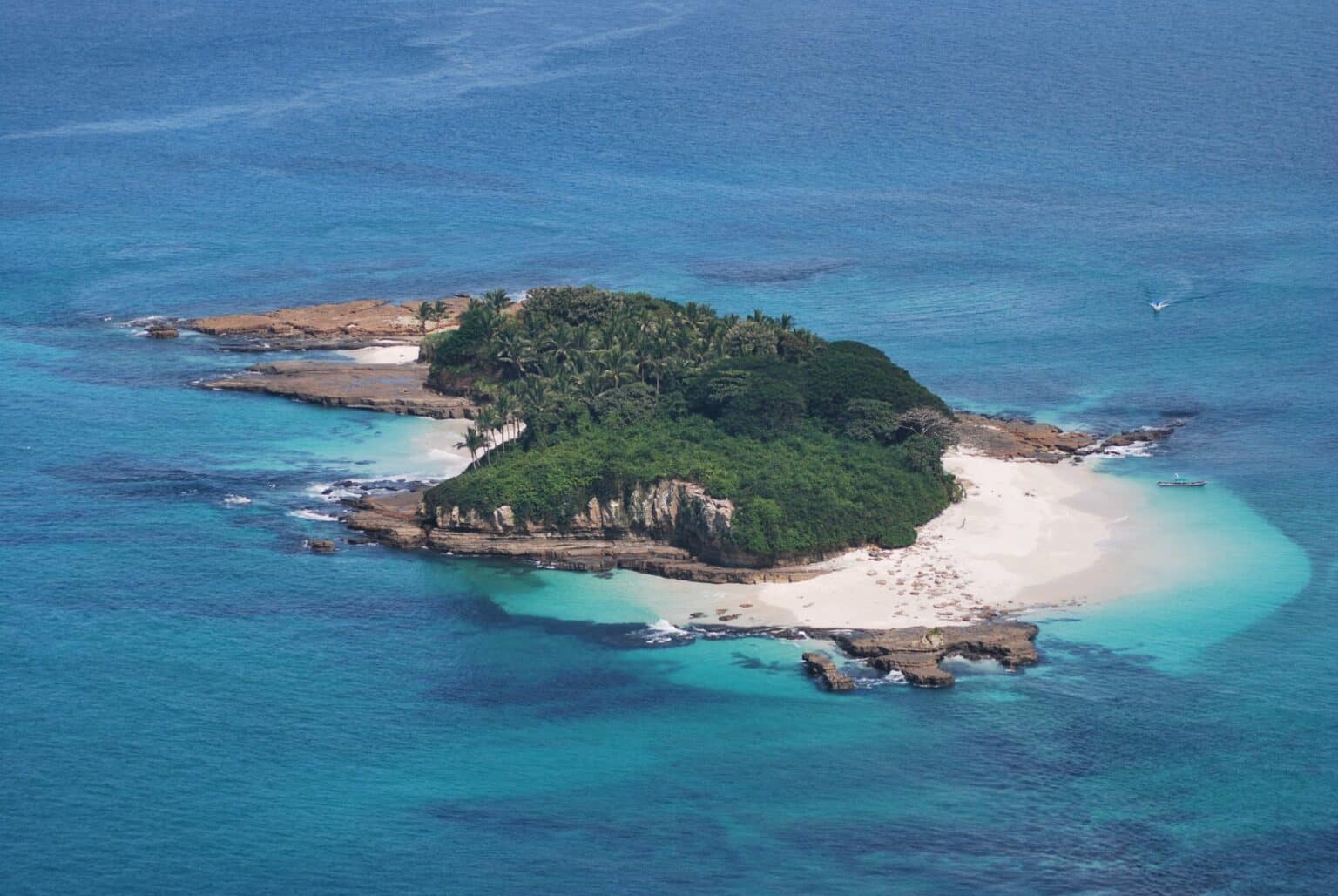 Snorkeling in the Pearl Islands - Panama Casco Viejo